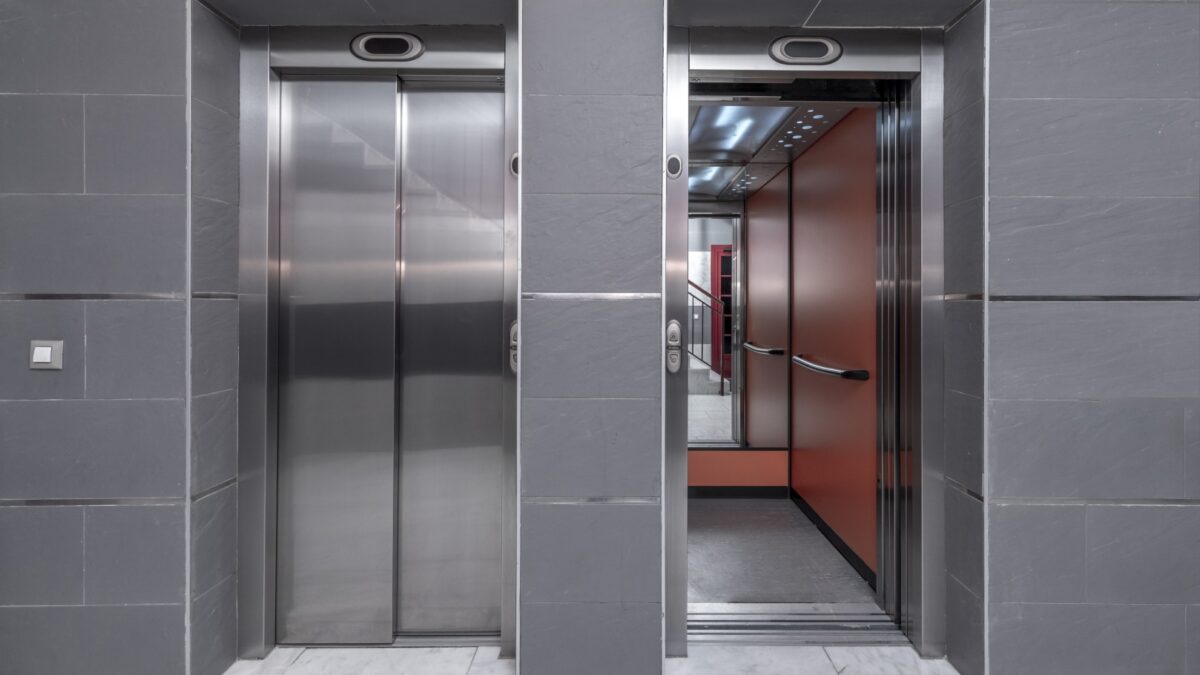 Escalator installation Dubai